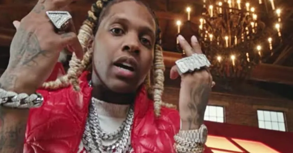 Problemen voor Lil Durk stapelen zich verder op, rapper aangeklaagd ...