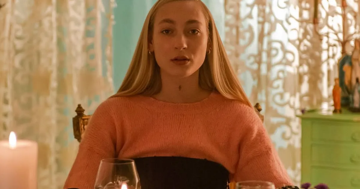 Tweelingbroer S10 in coma na verdachte val van vierde verdieping flat ...