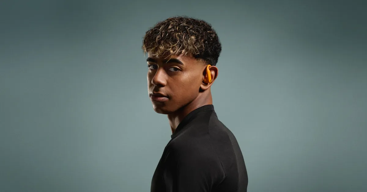 Lamine Yamal volgt Messi en Lebron James op als gezicht van Beats by ...