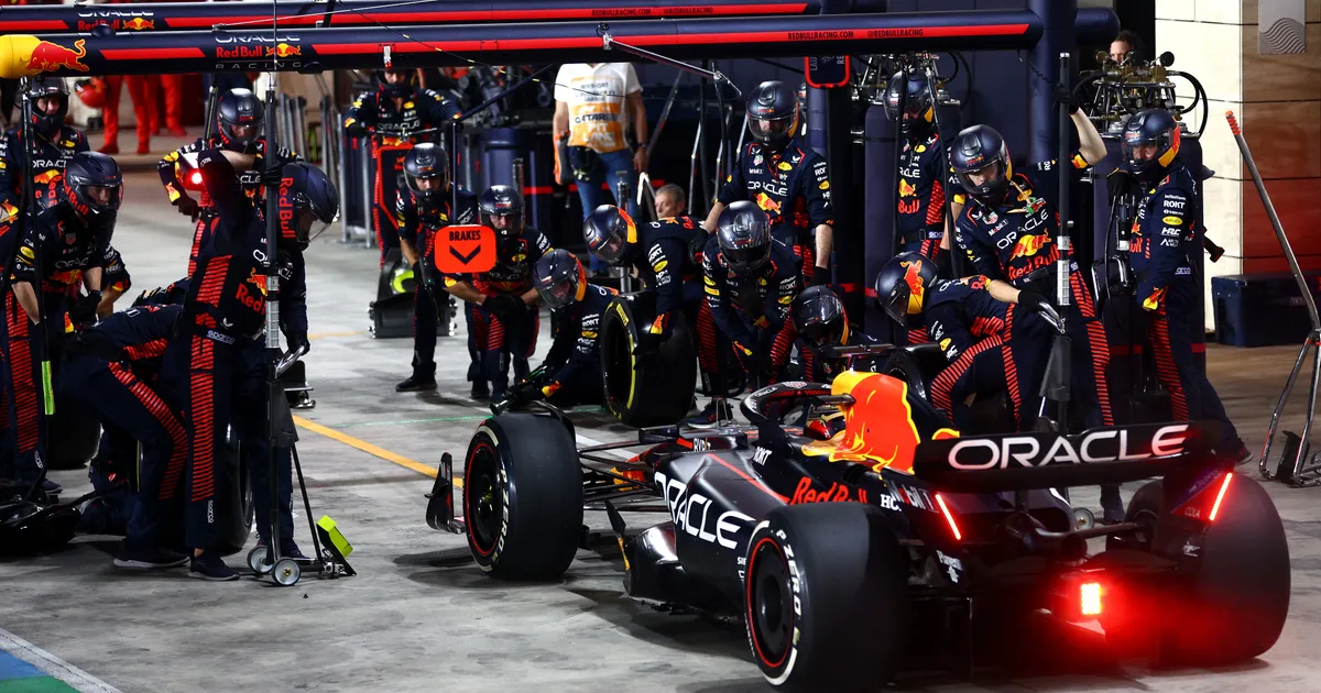 Watch: Red Bull's Pitch Black Pit Stop Faster Than Other F1 Teams With ...
