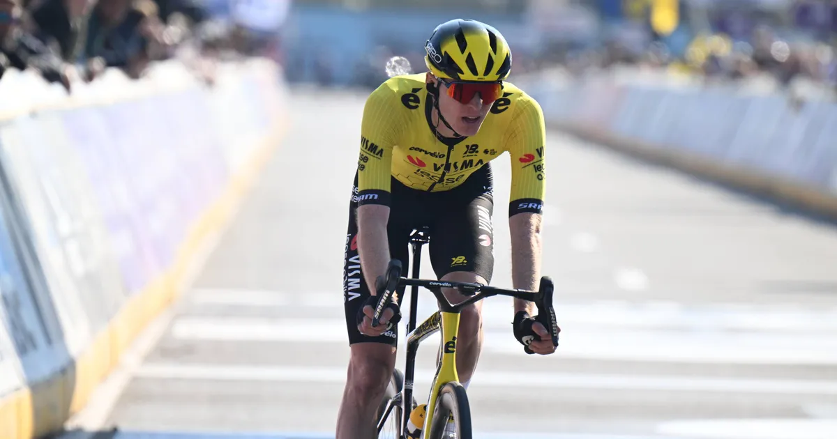 Matteo Jorgenson lacht über späten Ausrutscher bei der Flandern ...