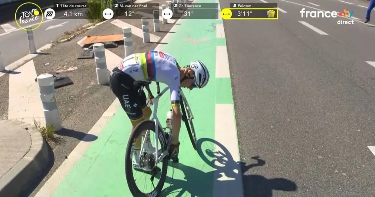 Nur Schürfwunden! Tadej Pogacar übersteht Sturz – Jagd auf Tour-Triumph ...