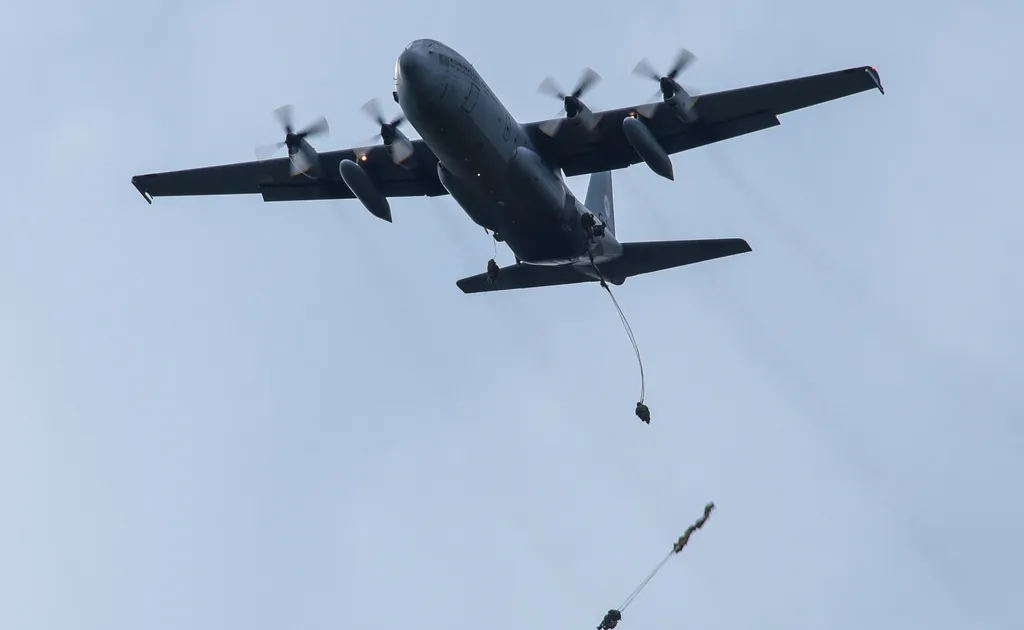 Defensie oefent laagvliegen boven zuidoosten in april Defensie oefent laagvliegen boven zuidoosten in april