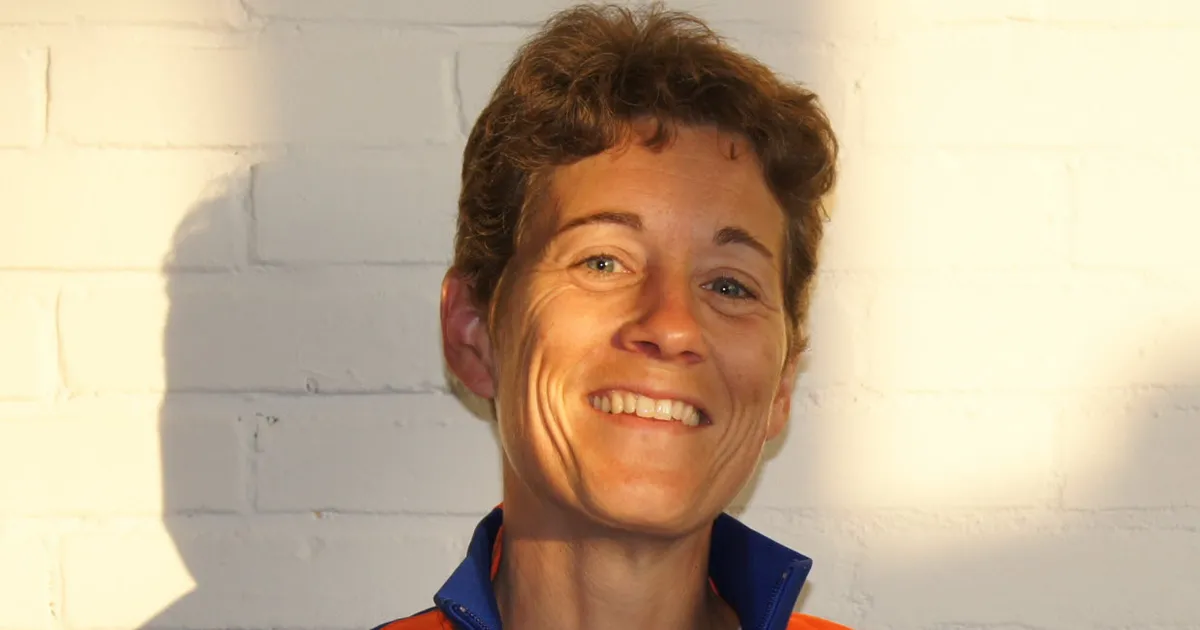Sandra den Hoed uit Dieren speelt mee in WK Hockey voor Dames 40+