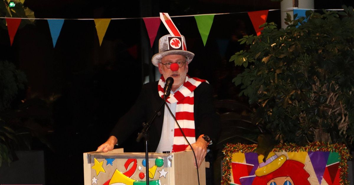 Carnavalsseizoen 2026 feestelijk geopend in gemeentehuis De Steeg