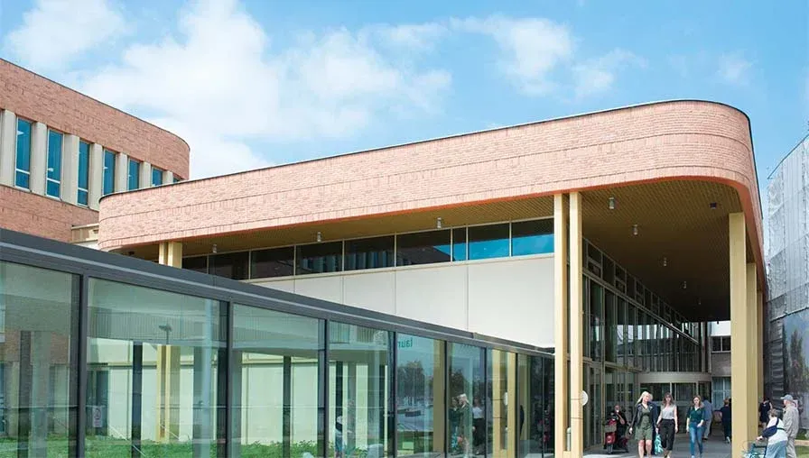 Nieuwe inrit Laurentius Ziekenhuis Oranjelaan