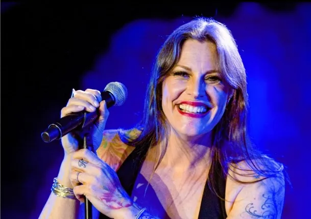 Zangeres Floor Jansen (41) ernstig ziek