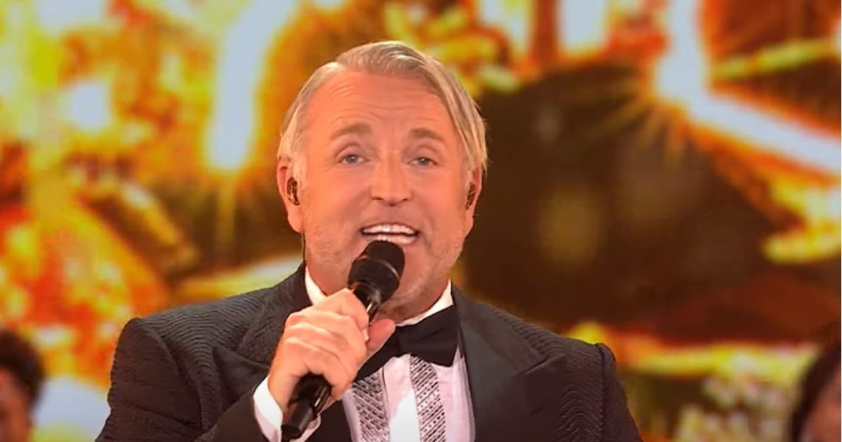 Gordon is weer verliefd en showt zijn nieuwe vriend