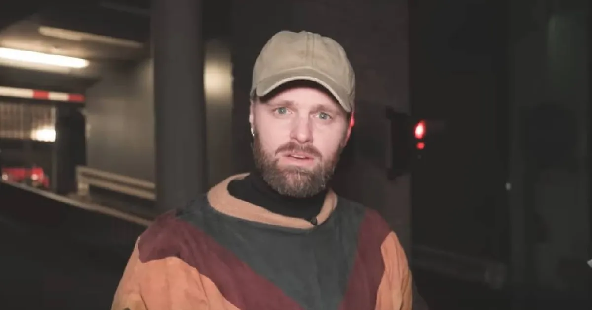 Tim Hofman krijgt rake klappen bij confrontatie met oplichter