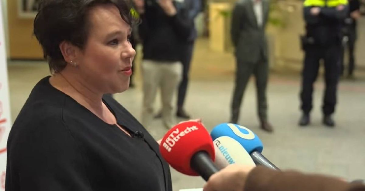 Burgemeester Dijksma maakt oorzaak explosie Utrecht bekend