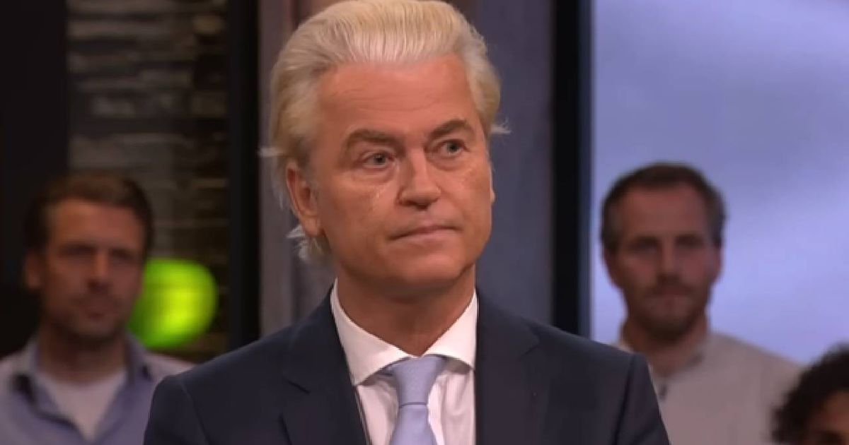 Ophef om bericht Geert Wilders over biddende Marokkaanse spelers