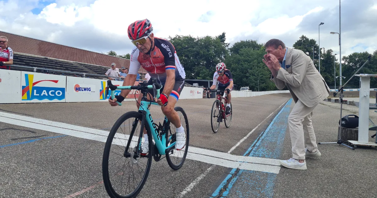 Henk Verdonkschot en Henk Queis fietsen eerste koppelrecord