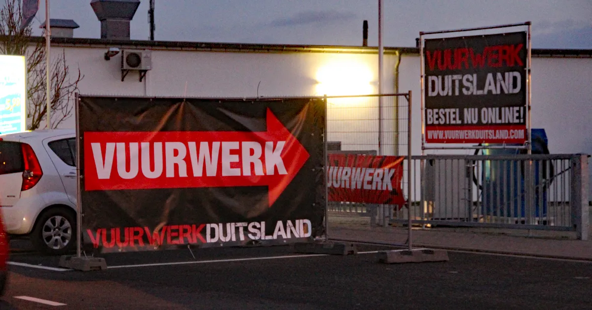 Zo'n 4000 kilo vuurwerk onderschept aan Duitse grens