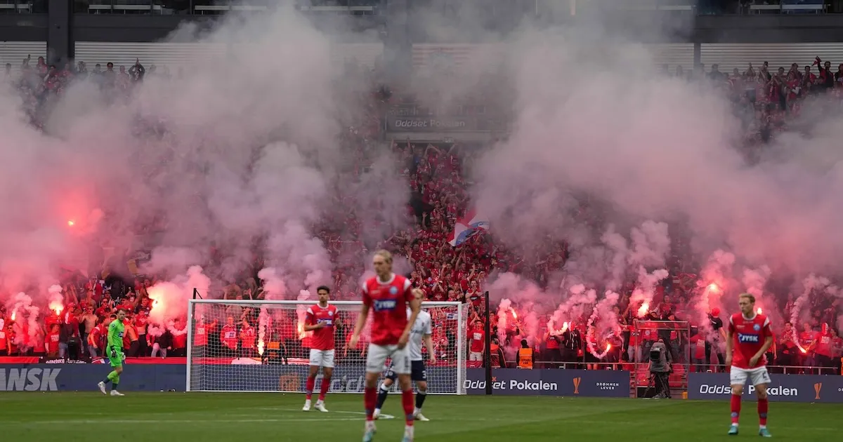 Fodboldfans stødte sammen på Rabalder Bar