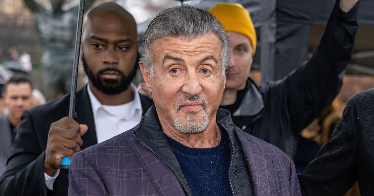 Sylvester Stallone sletter Mike Tyson-opslag efter kritik fra Jake Paul