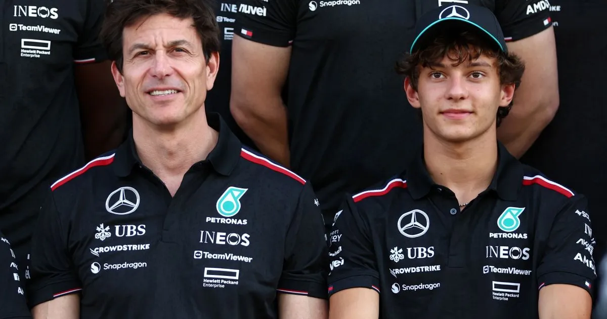 Toto Wolff hyrer 'særlig' F1-kører for at forbedre sin søns gokart-karriere