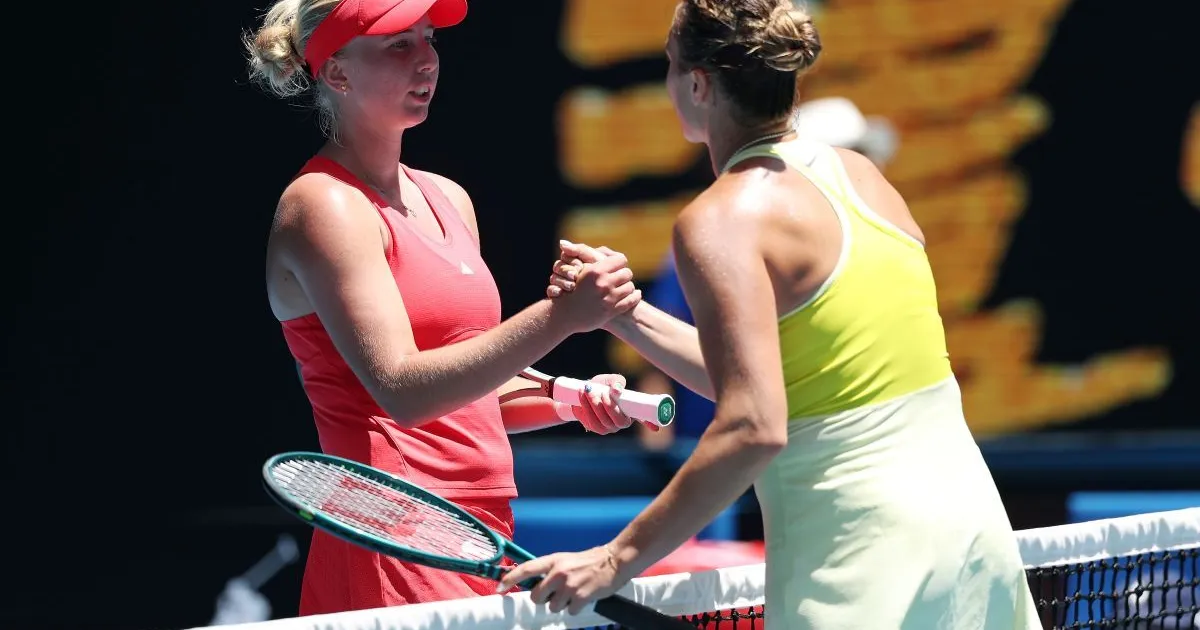 Hårdt kæmpende Clara Tauson taber til Aryna Sabalenka