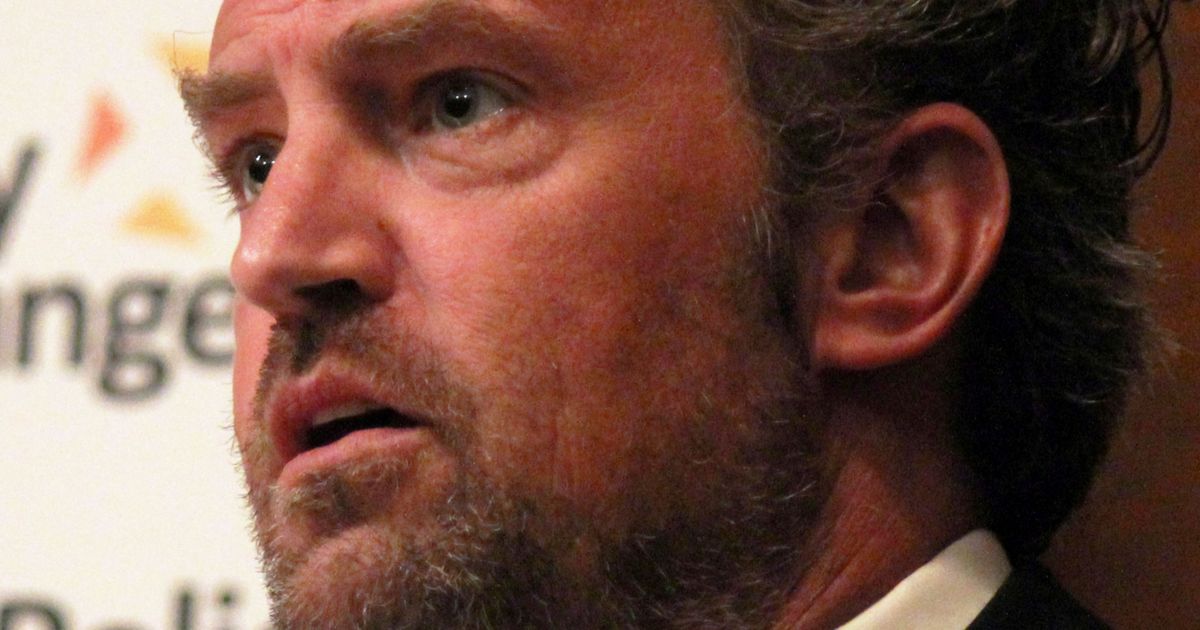 Schokkend! Artsen en assistenten misbruikten Matthew Perry persoonlijk ...