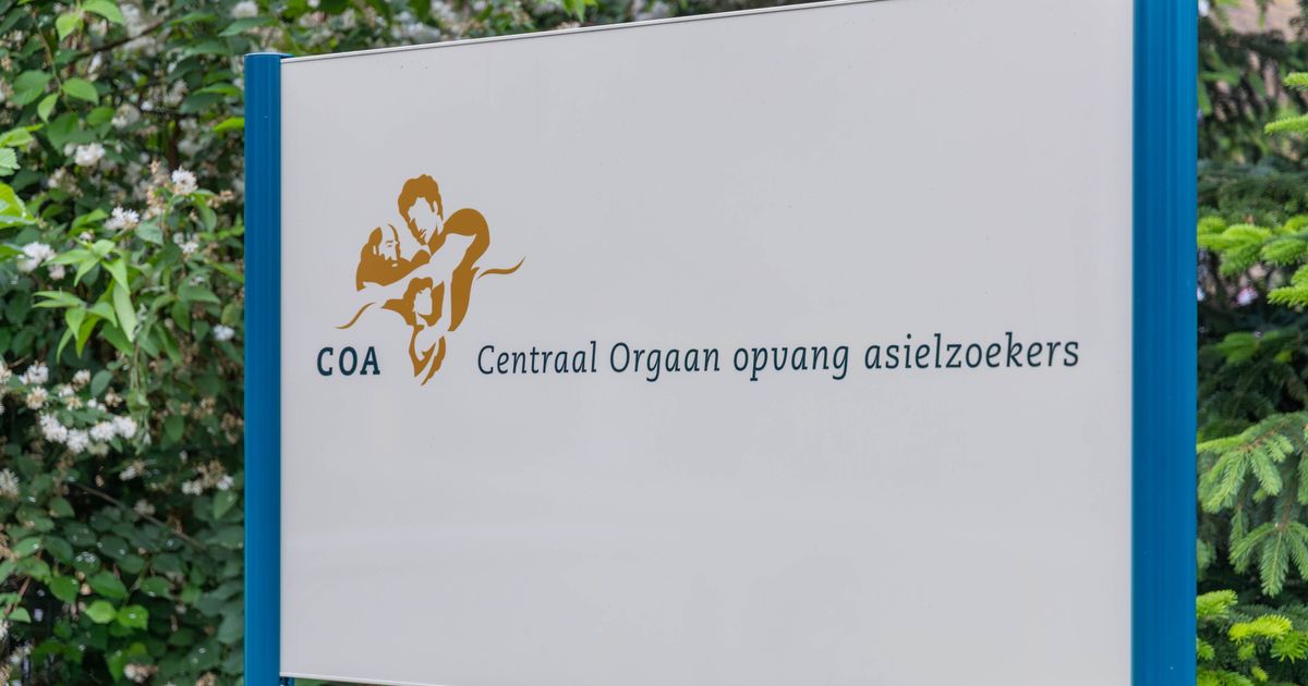 Ouders zijn helemaal klaar met AZC-tuig in Friesland: "Ik sta niet meer ...