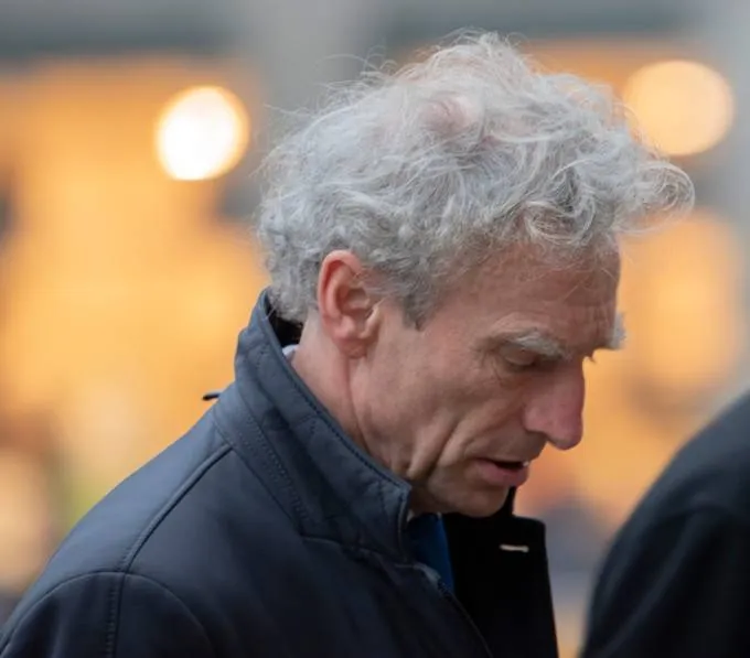 Senator Martin van Rooijen kaart schandalige belangenverstrengeling ...