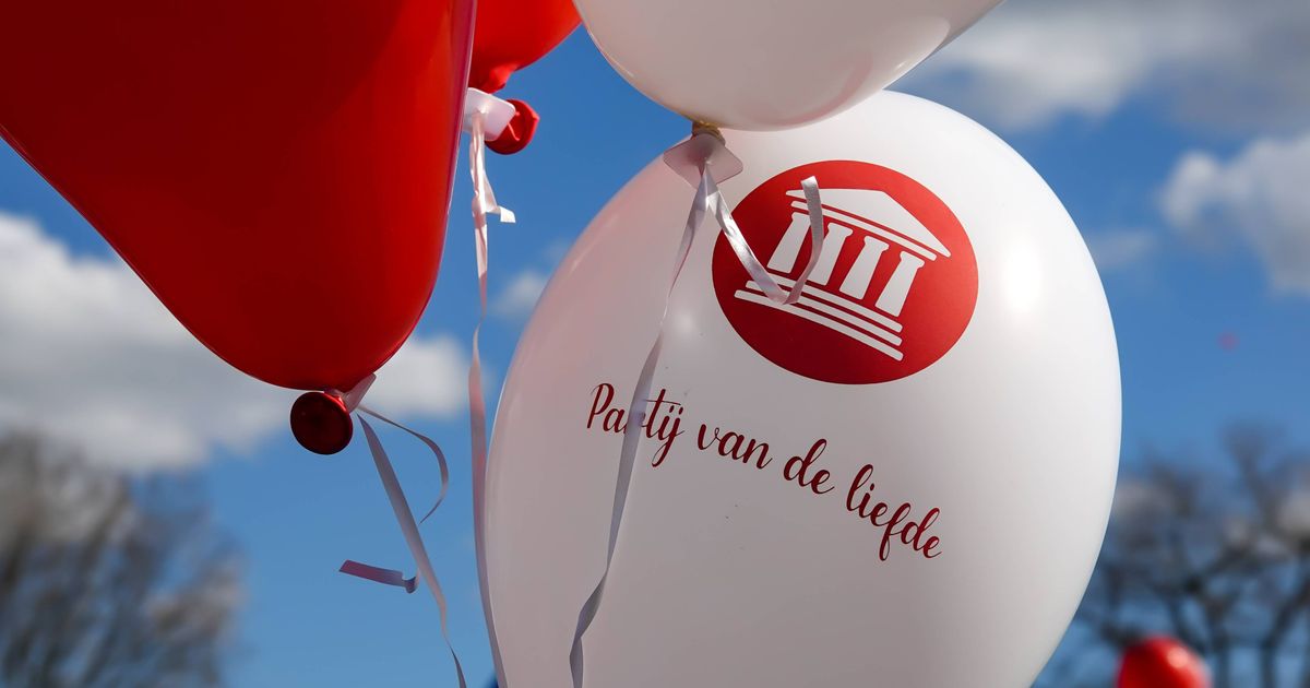 Lokale FVD-fractie verzet zich tegen AZC na fel protest in Helmond ...