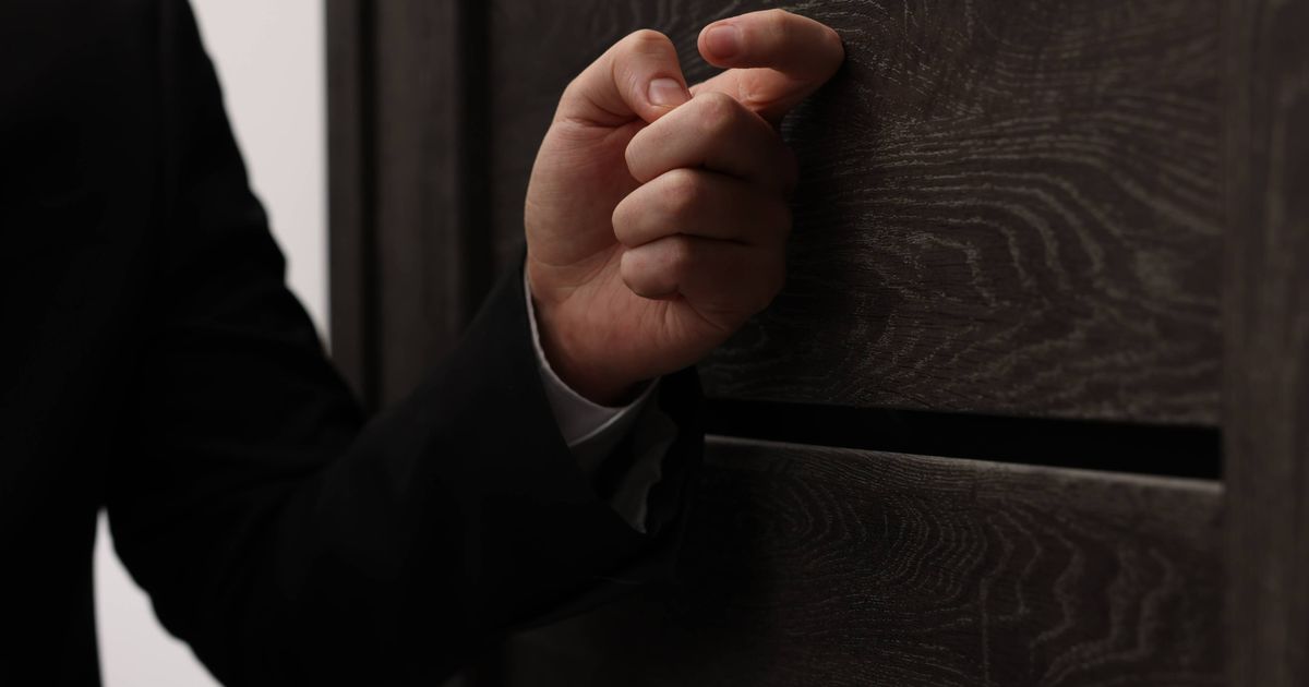 Agressieve Delta-verkopers intimideren klanten: "Dan betaal je maar te ...