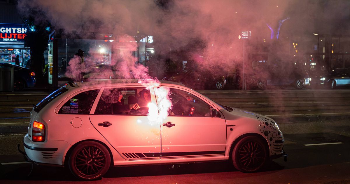 Rellen Schilderswijk: ME grijpt in na verlies Marokko | DDS