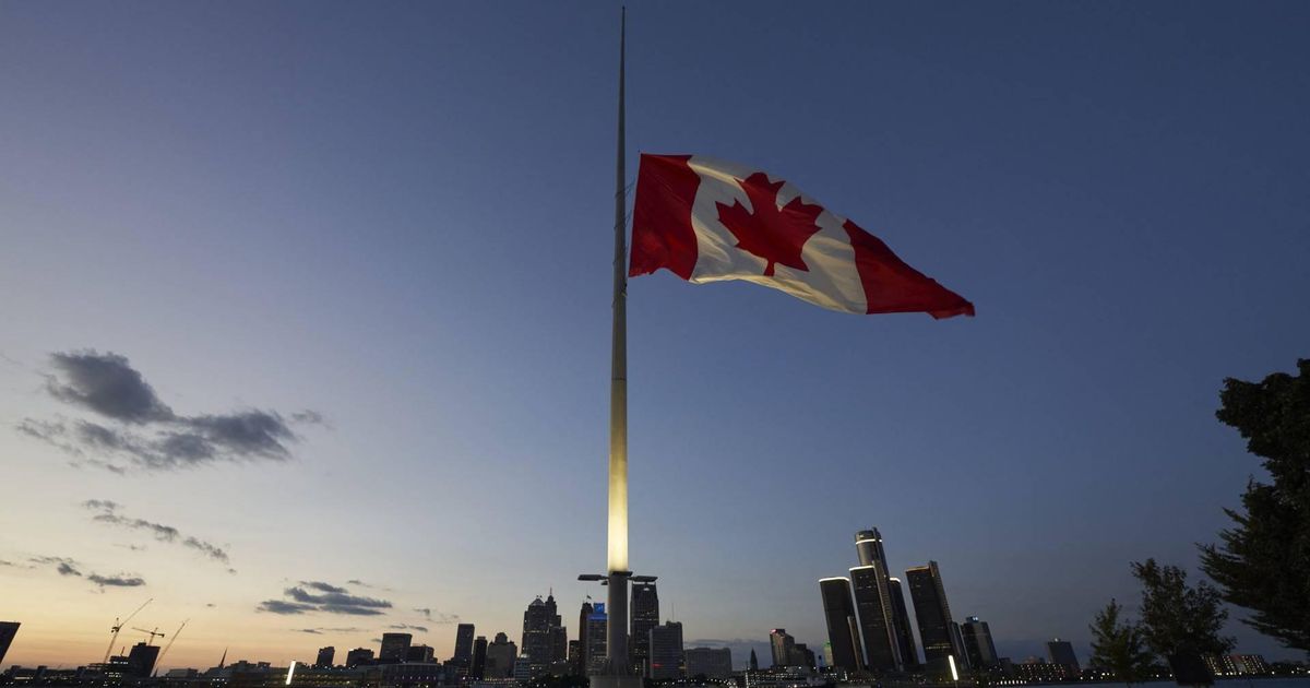 Vlaggen halfstok in Canada na schietpartij op school. – Het Nieuws Maar ...