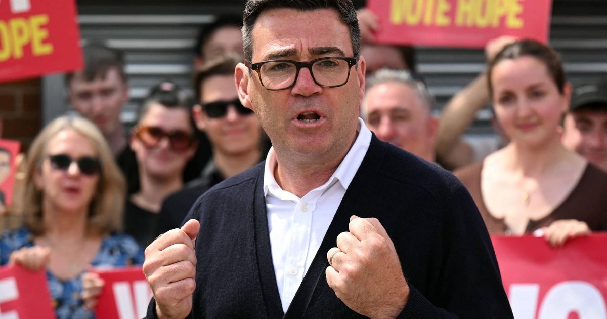 VK: Andy Burnham wint lokale verkiezingen en kan Starmer uitdagen