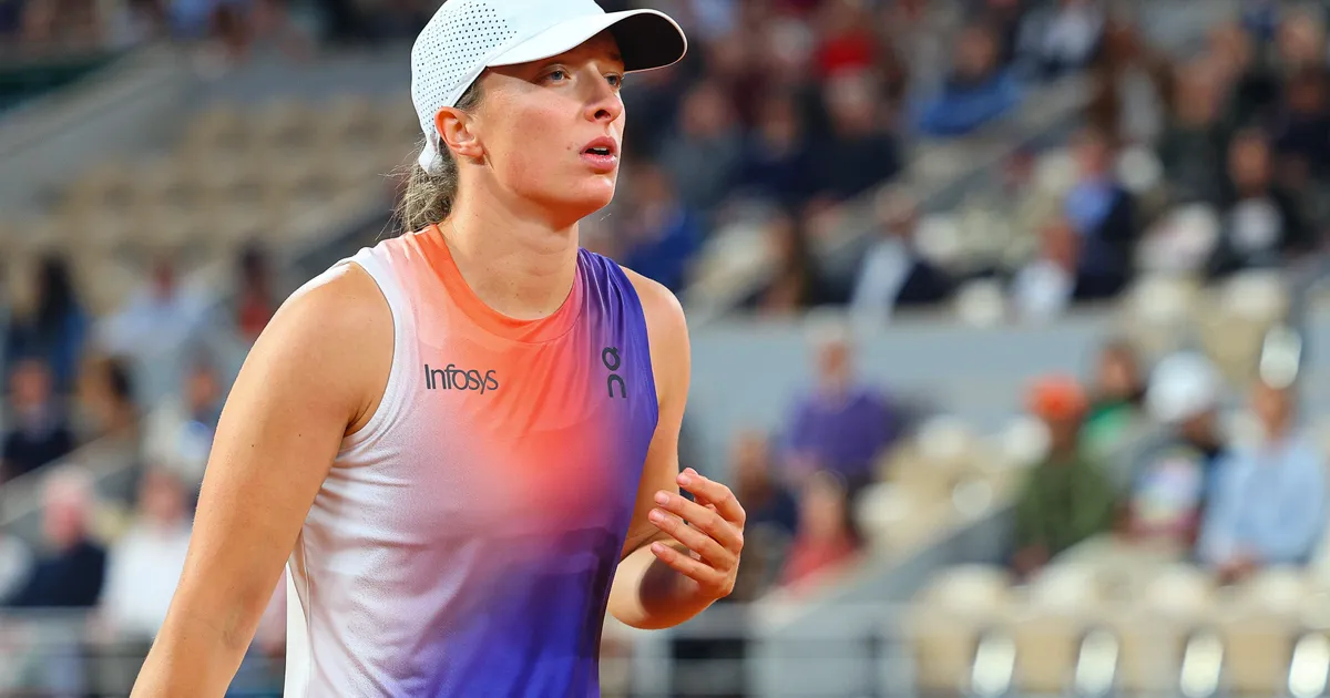 Swiatek 'Proud' That Almost Losing To Osaka At Roland Garros Didn't ...