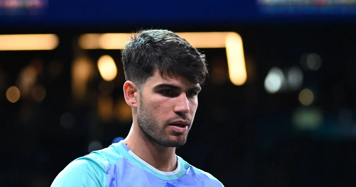 Inconsistent Carlos Alcaraz Stunned By Alex De Minaur In Australian ...