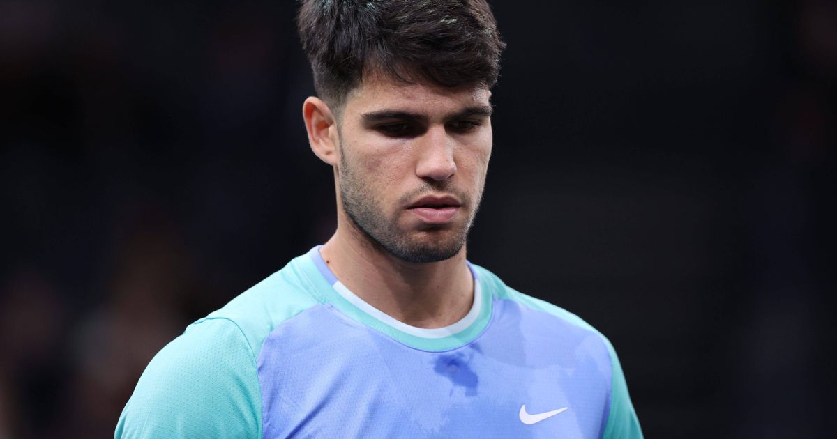 WATCH: Alcaraz Furiously Throws Racket During ATP Finals Loss To Zverev
