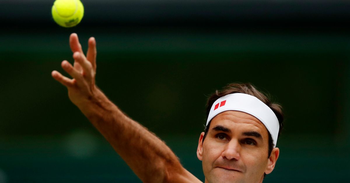 Roger Federer returns for exhibition match at Shanghai Masters