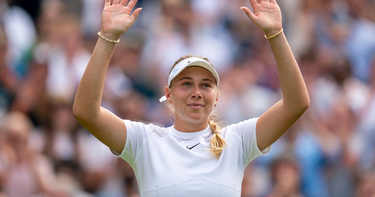 "The most unathletic body ever! Narrow shoulders and giant boobs ...