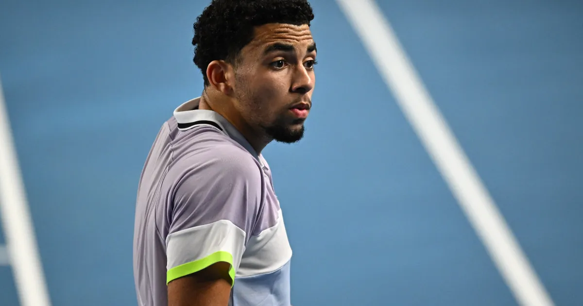 Drama at Davis Cup: Tense moment at the net between Arthur Fils and ...