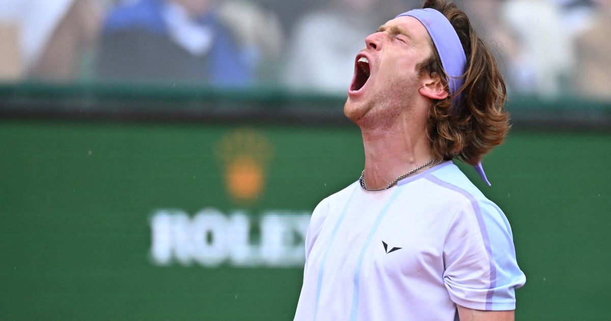 "You already have already a 1000 title, at least give me 1 time to win ...