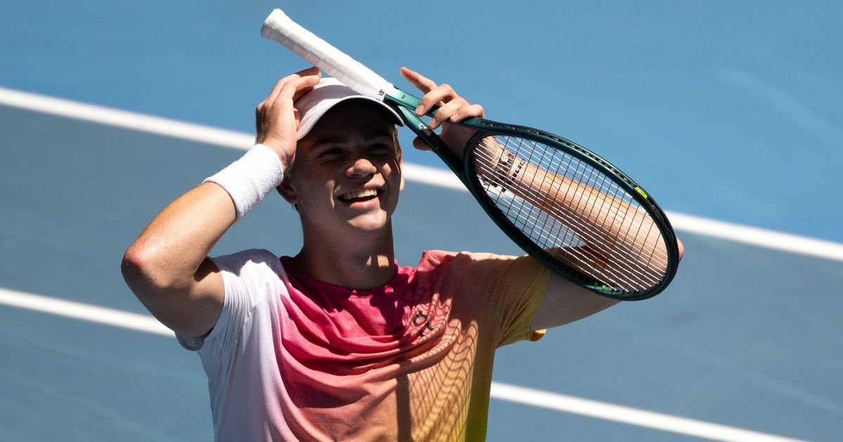 Nächster "Roger Federer" gewinnt Australian Open Jungen-Titel an seinem ...