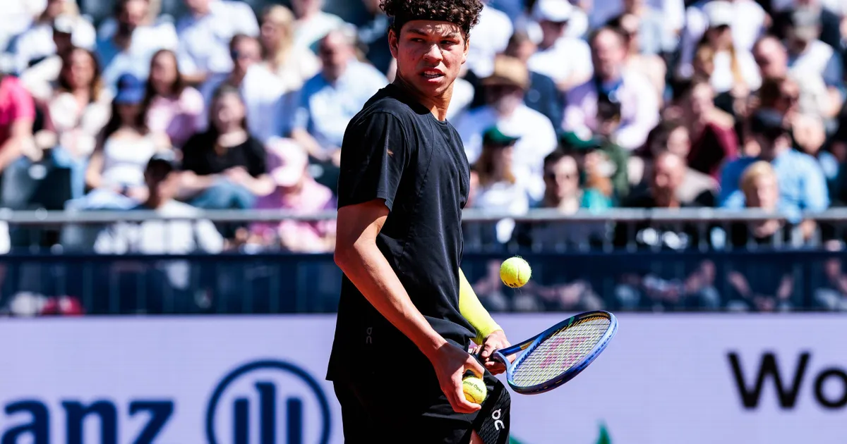 (VIDEO) Ben Shelton confronts Flavio Cobolli over controversial gesture in fiery Canadian Open duel