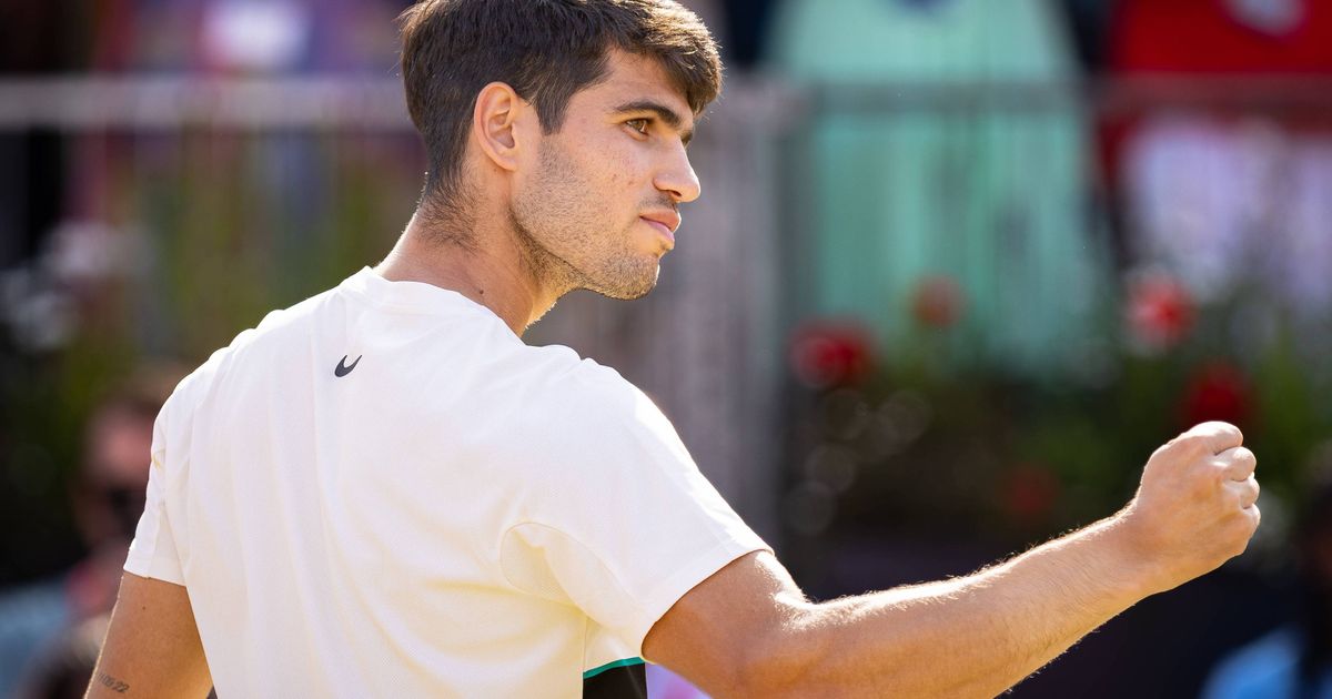 Unstoppable on grass: Carlos Alcaraz power past Bautista Agut to reach ...