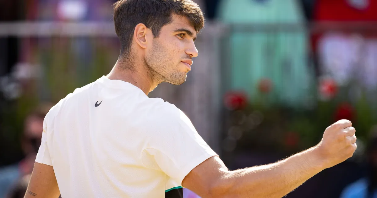 Unstoppable on grass: Carlos Alcaraz power past Bautista Agut to reach Queen's Club final