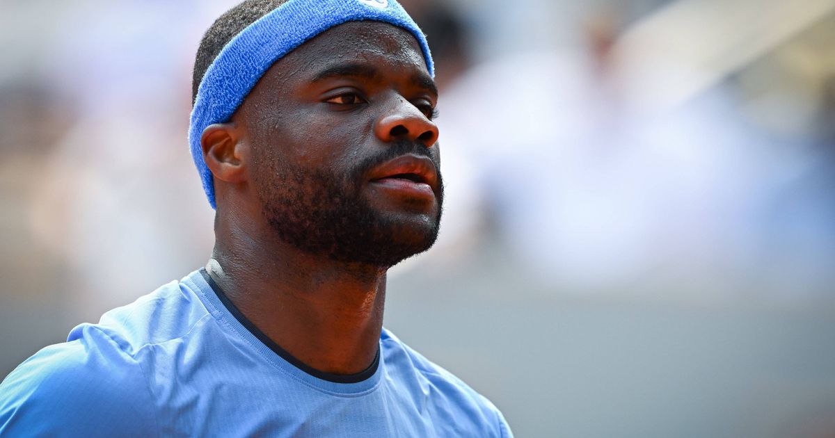 (VIDEO) Frances Tiafoe smashes racket in fury after crushing Japan Open ...