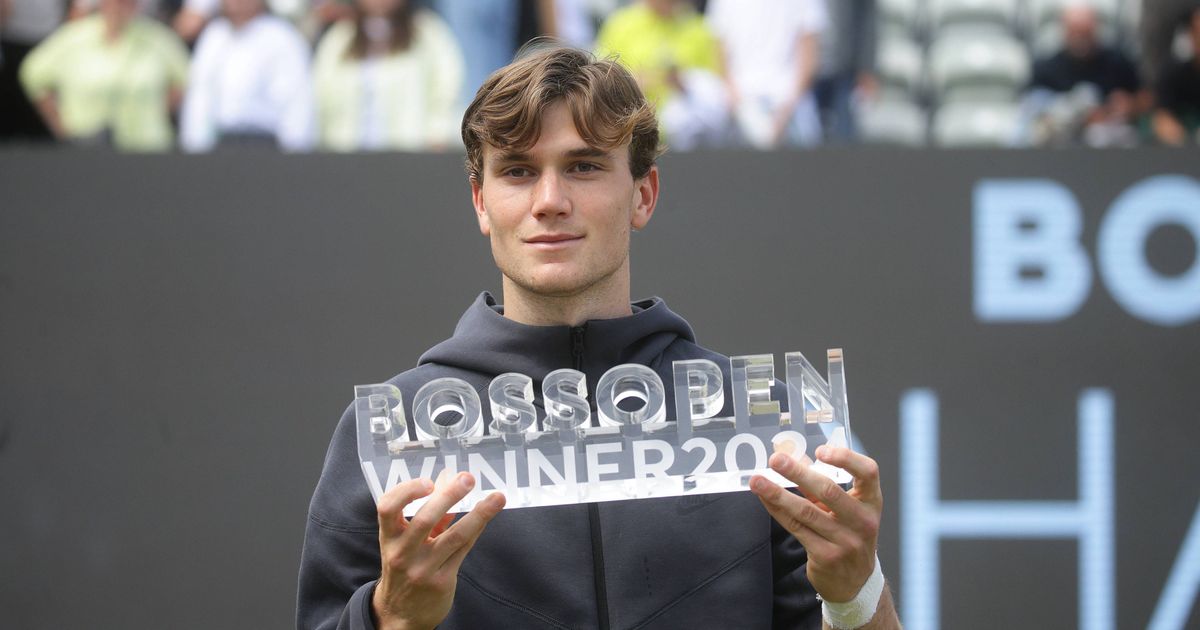 Jack Draper enjoys Oasis concert amid injury recovery, Serena Williams ...