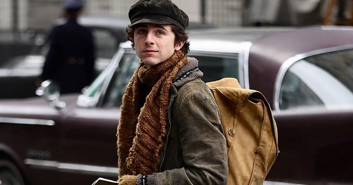 Timothée Chalamet is Bob Dylan in de eerste officiële trailer van 'A ...