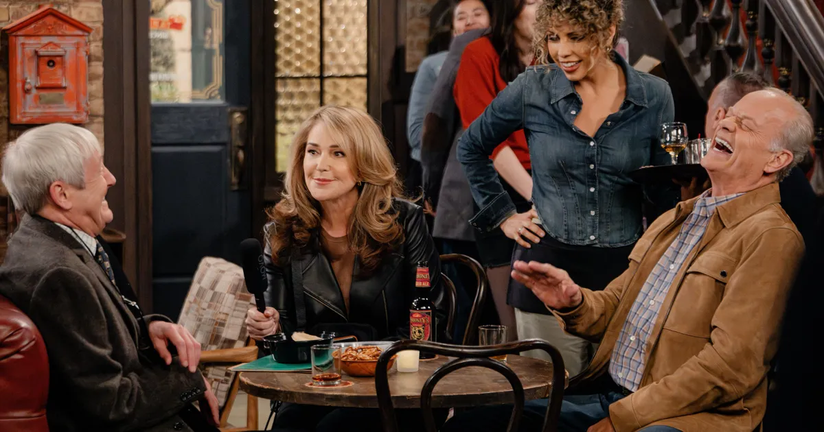 Peri Gilpin maakt een comeback als Roz Doyle in het tweede seizoen van ...