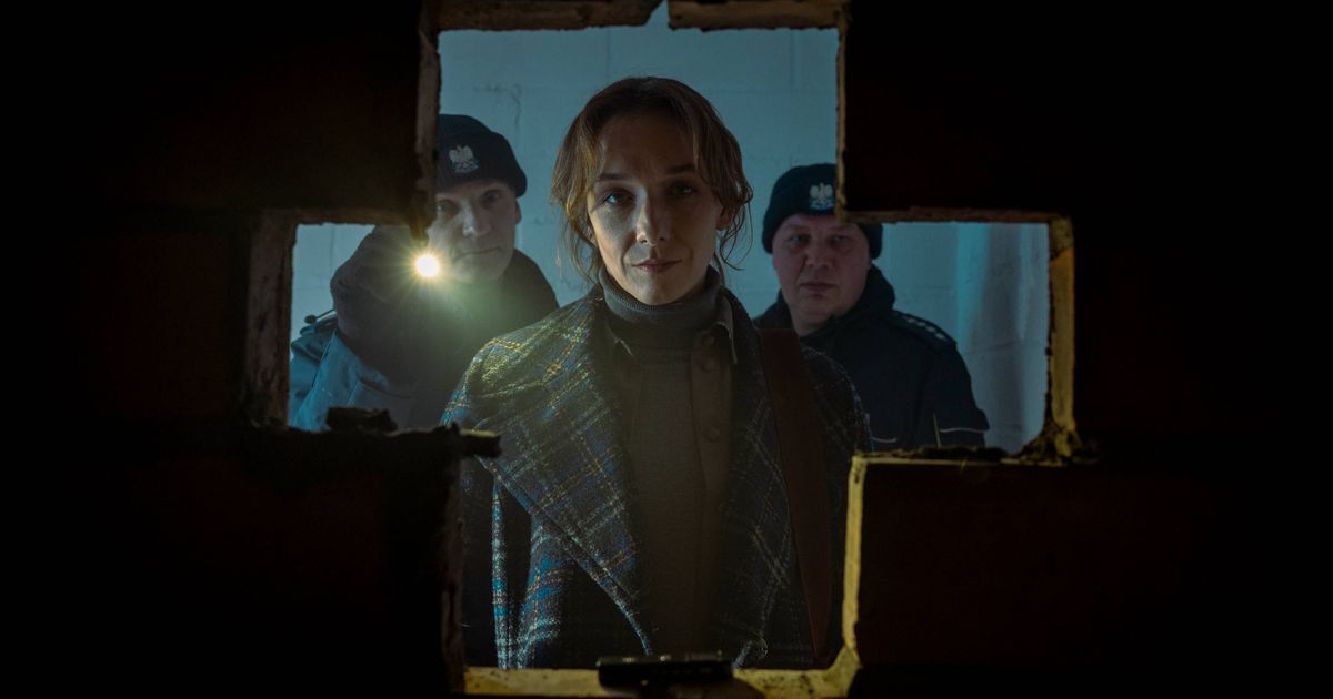 Netflix deelt eerste beelden van nieuwe duistere thriller 'The Saint'