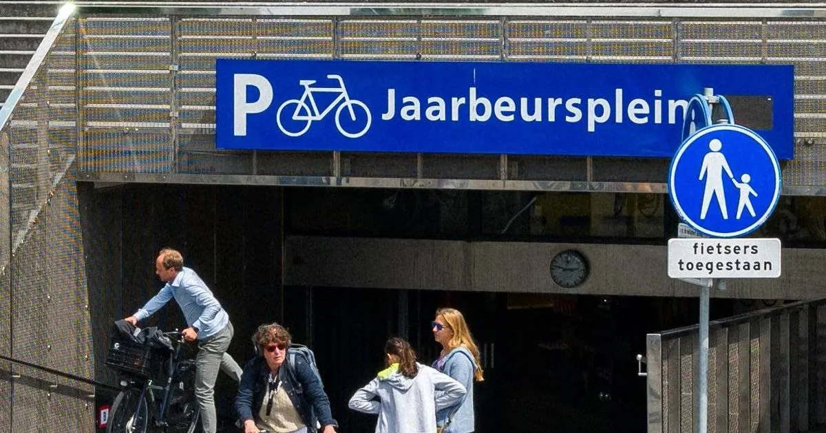 Fietsenstalling Jaarbeursplein vanaf vrijdag 28 februari 2025 weer open