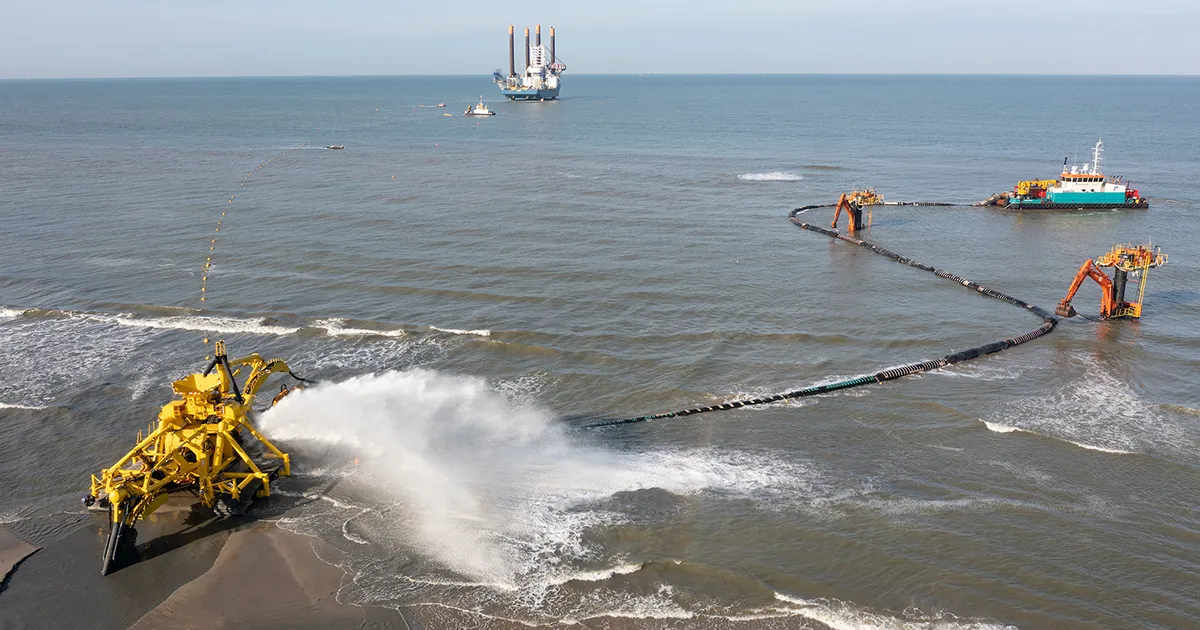 Zeekabels TenneT liggen in bodem strand en Noordzee voor Heemskerk en ...