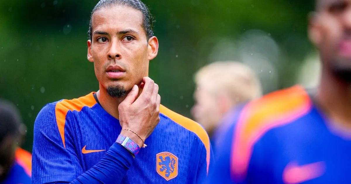 'Virgil van Dijk toont zich weer opvallend kritisch voor aanpak van ...