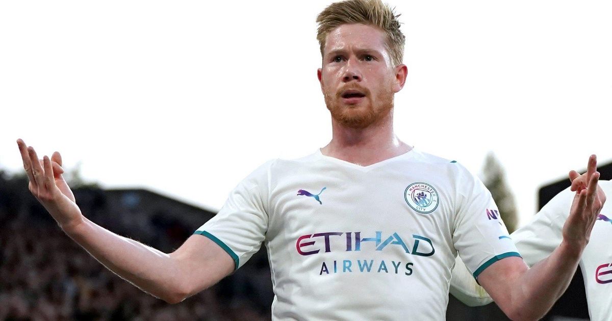 Kevin De Bruyne wordt op déze manier verrast en springt een gat in de ...