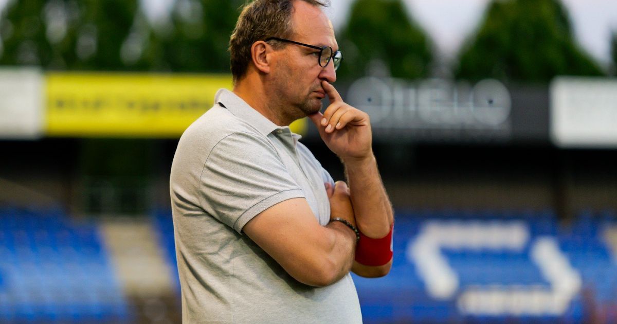 Geelse focus moet al snel op Bevel FC na ontslag trainer Tom Schipper ...